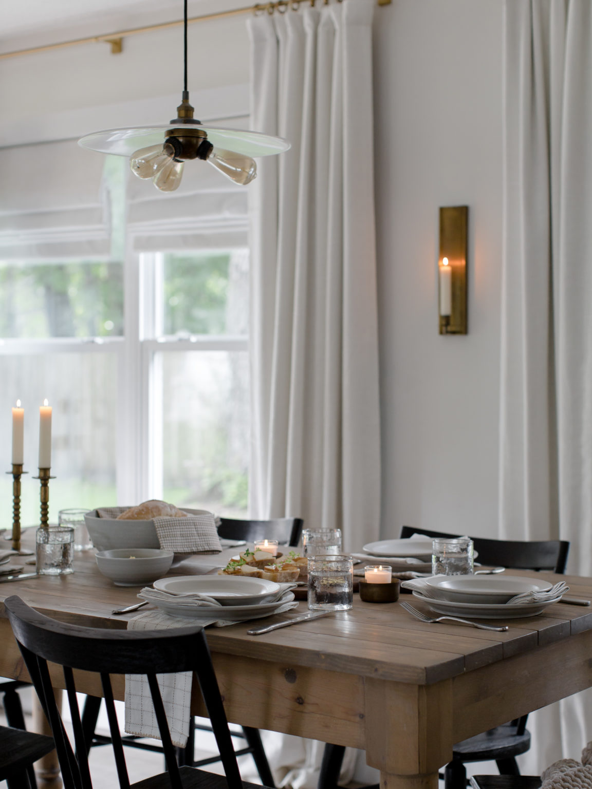 Rustic Fall Tablescape Inspiration | Laine and Layne