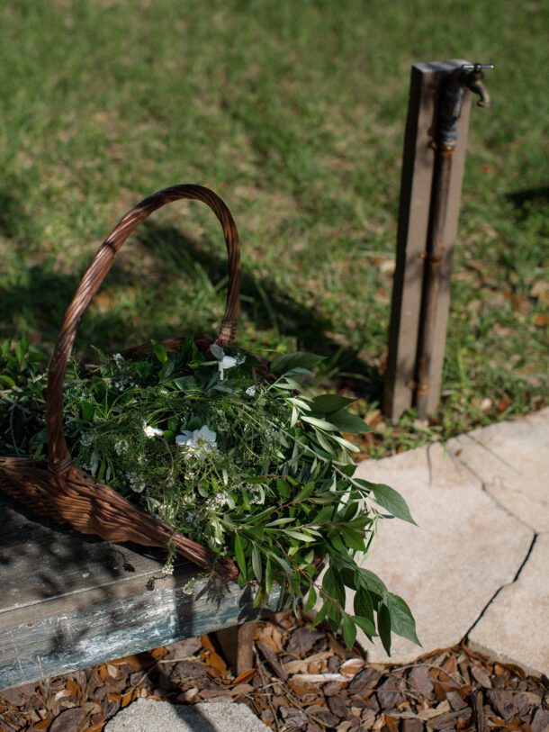 Foraging & Arrangement Tips | Laine and Layne