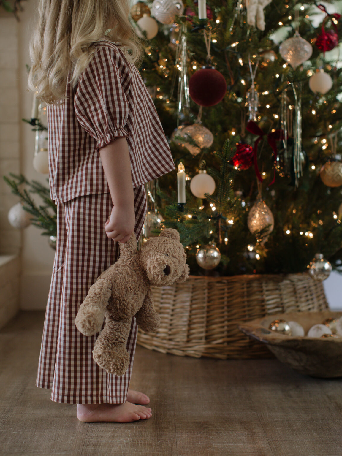 Our Favorite Christmas Traditions | Laine and Layne